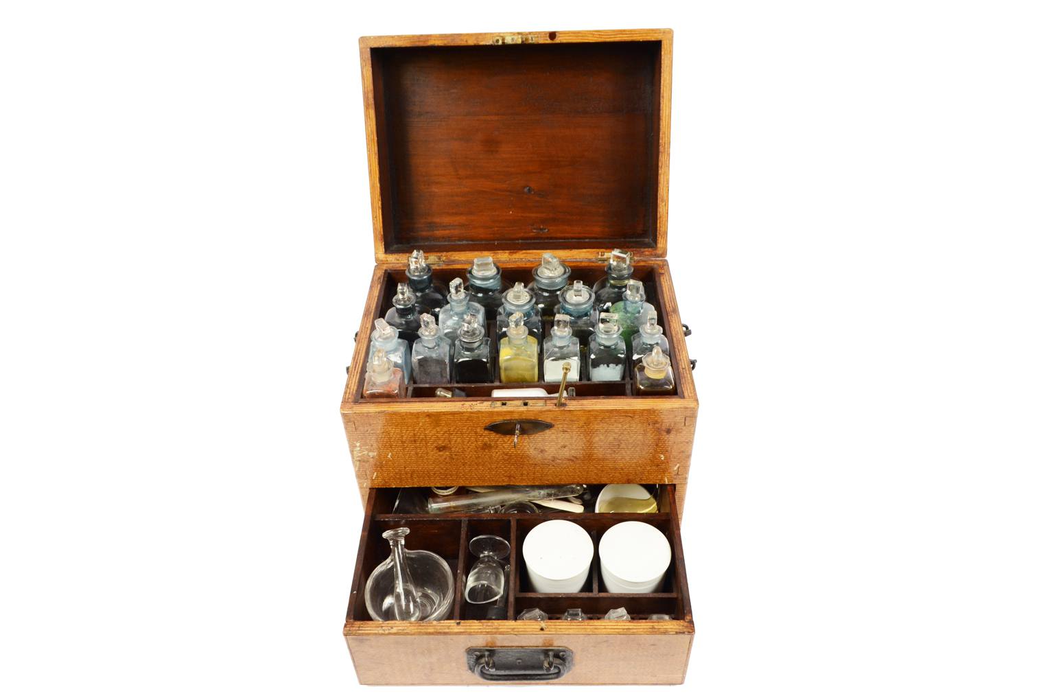 e-Shop/Old medical instruments/Code 538A Apothecary kit XIX c