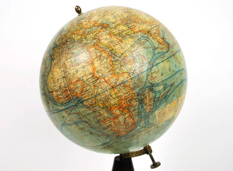 e-Shop/Antique globes-world maps/Code 3730 Globe Forest 1920