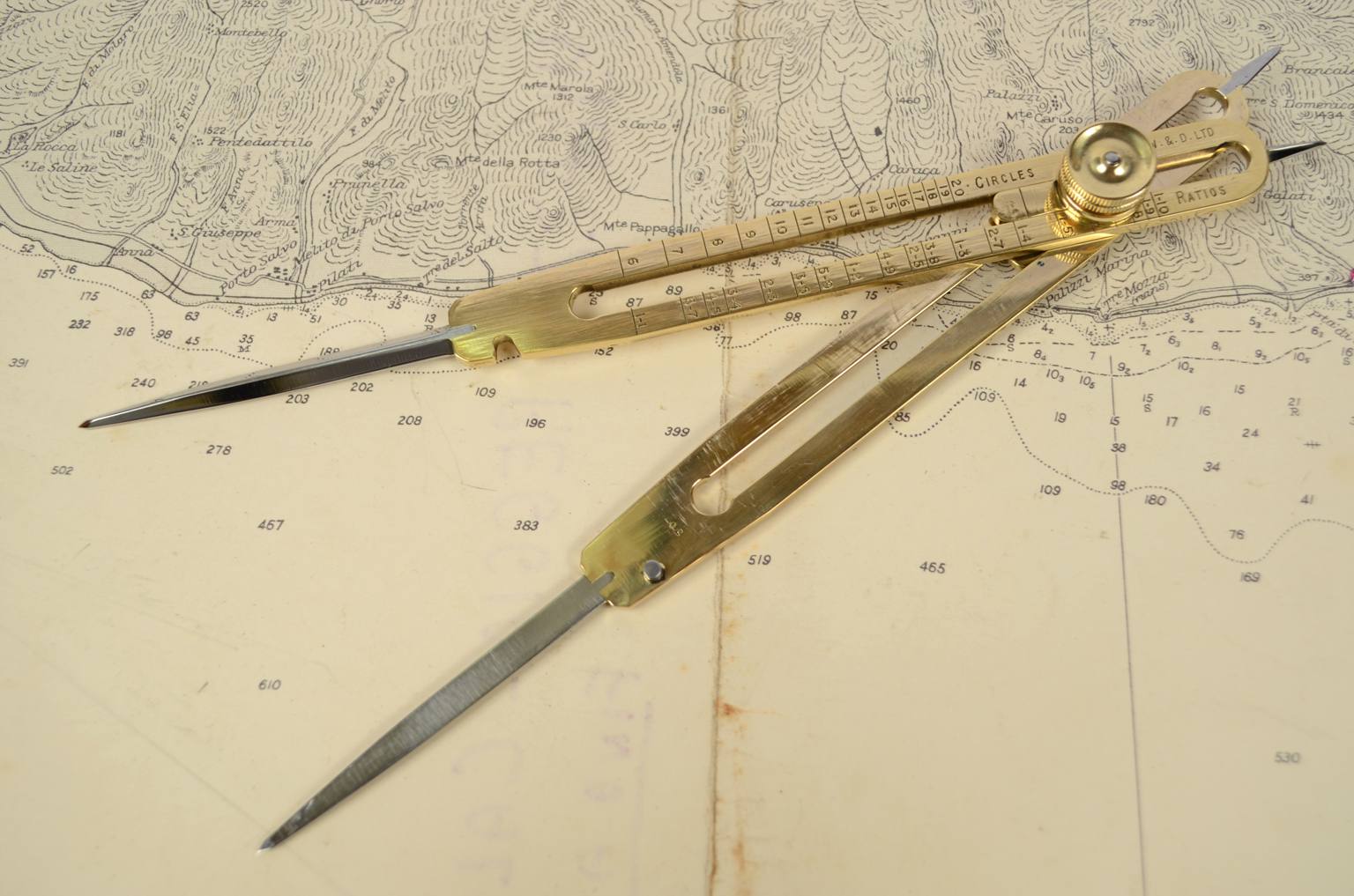 e-Shop/Nautical antiques/Code 4300 Proportional dividers