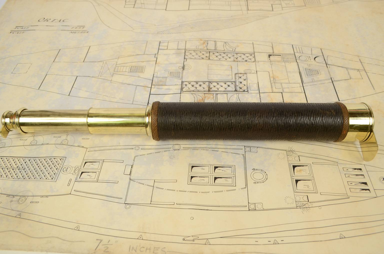 e-Shop/Nautical antiques/Code 6281 Brass telescope