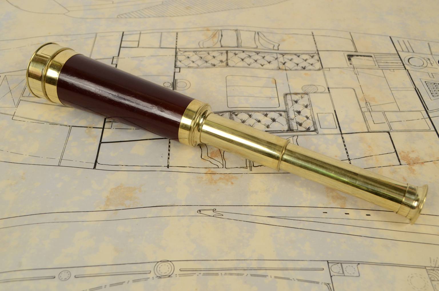 e-Shop/Nautical antiques/Code 6323 Brass telescope