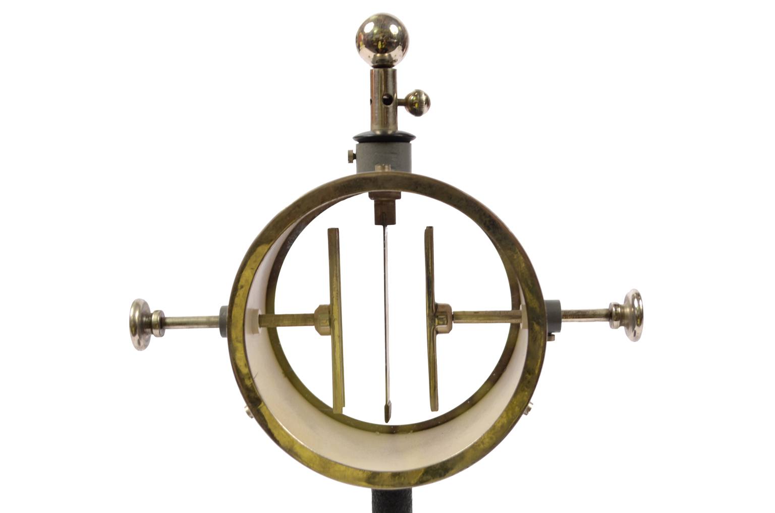 e-Shop/Antique measuring instruments/Code A10 Electroscope 1900