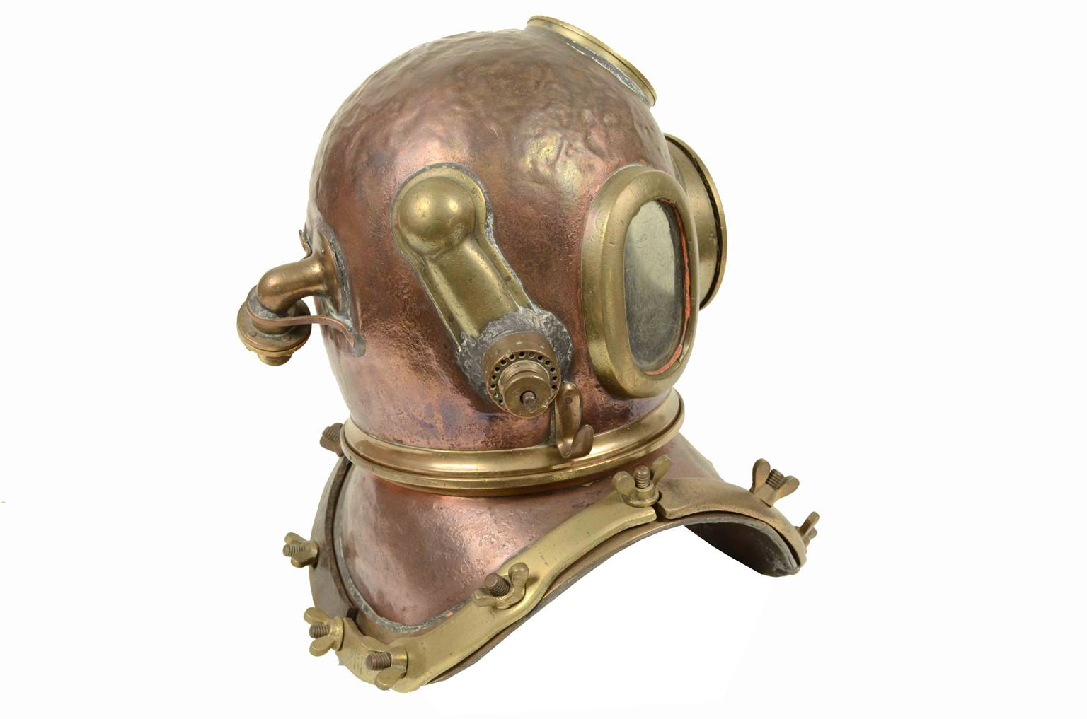 e-Shop/Nautical antiques/Code REX103 Rare diving helmet